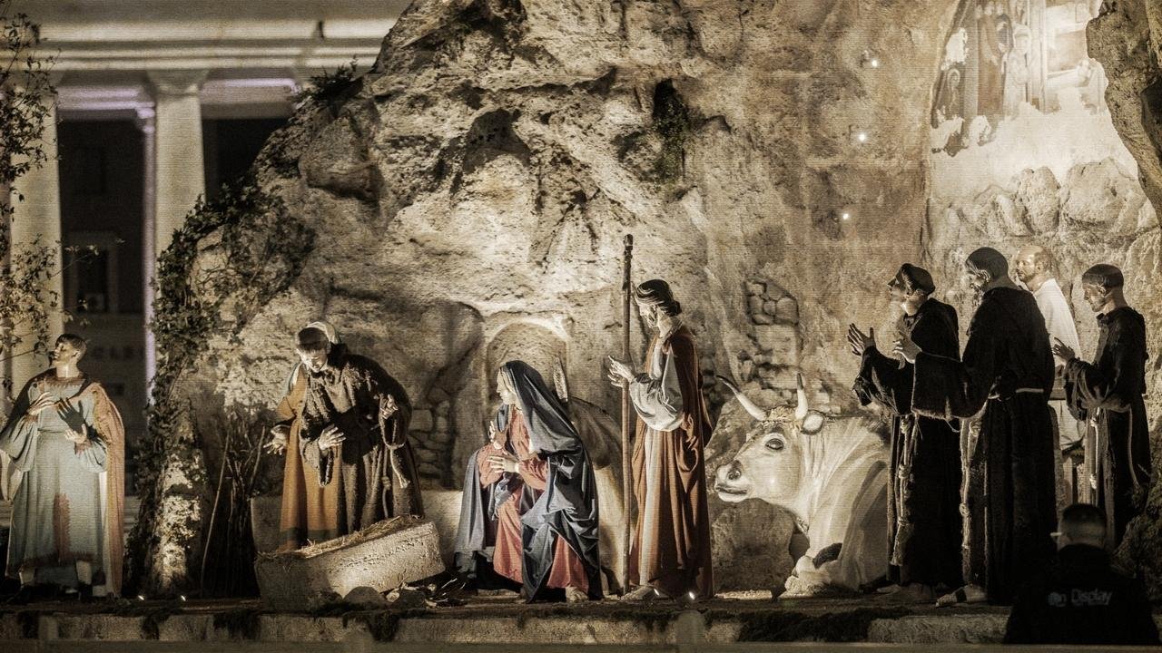 Behind the Scenes: The Making of the Vatican Nativity Scene - EWTN Vatican