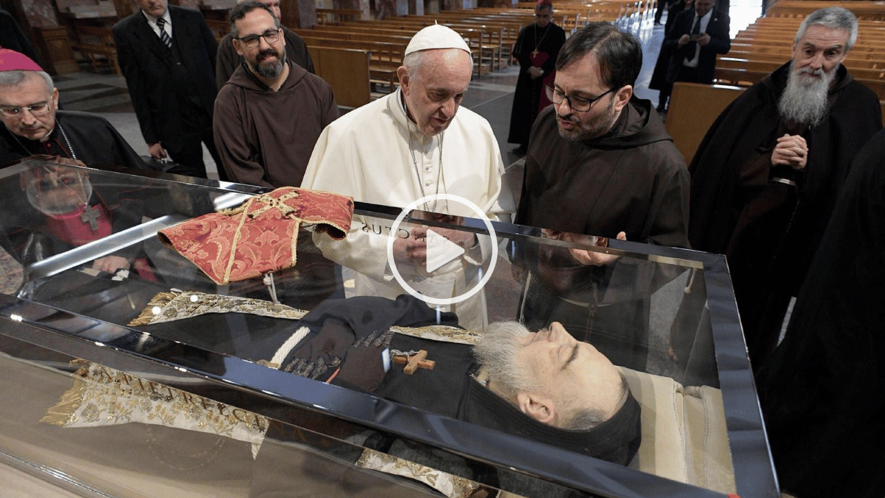 Padre Pio Stigmate Padre Pio Bore The Stigmata But One Secret Wound