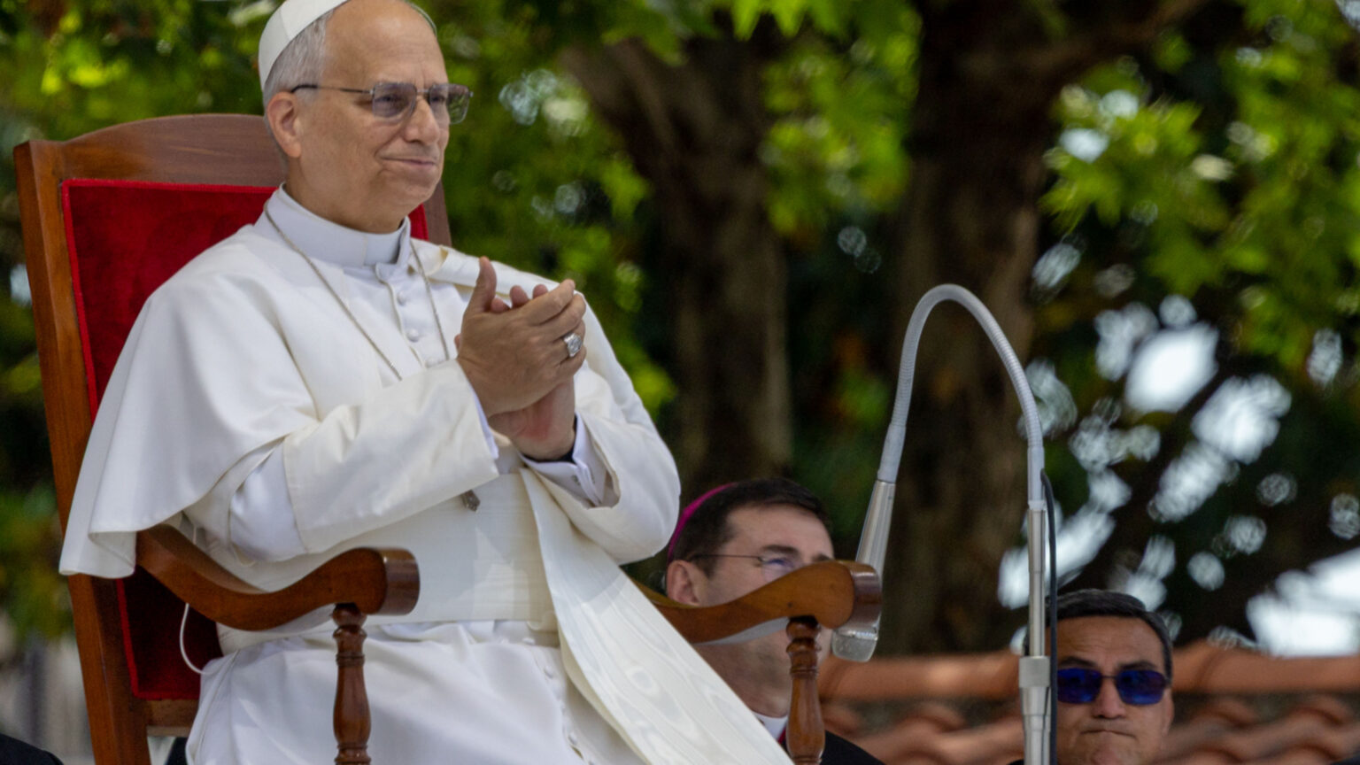 Pope Leo Praises Beauty in Italy’s Land of Fires